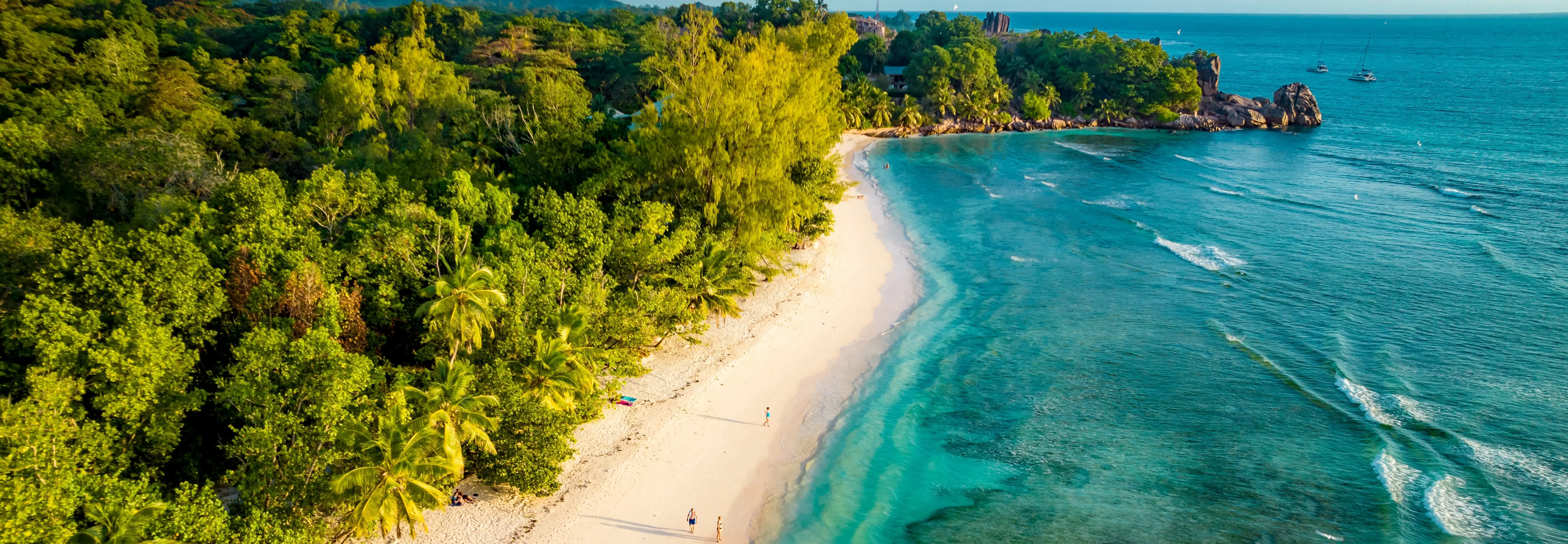 Seychelles Flag: A Colourful Wave to Heritage and Culture | Aqua ...